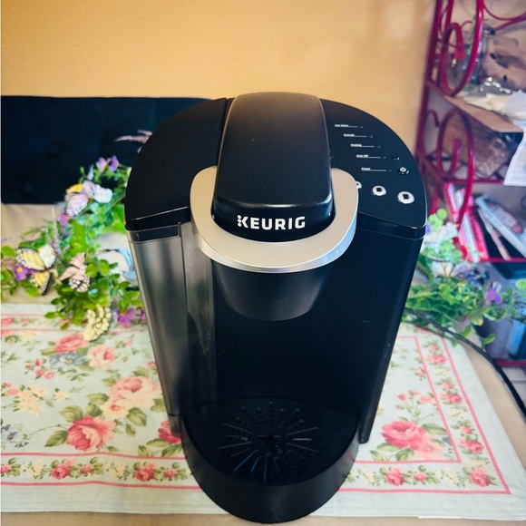 Keurig | Kitchen | Keurig Kclassic Coffee Maker K5 Series Excellent ...